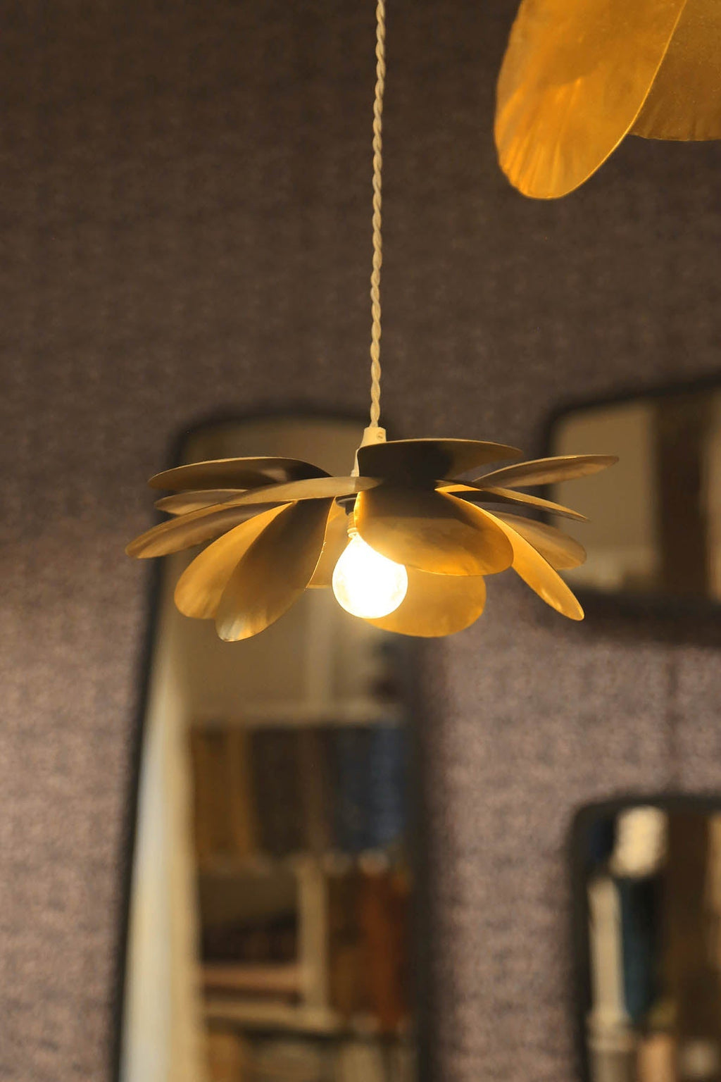 Suspension Cosmos - Caravane